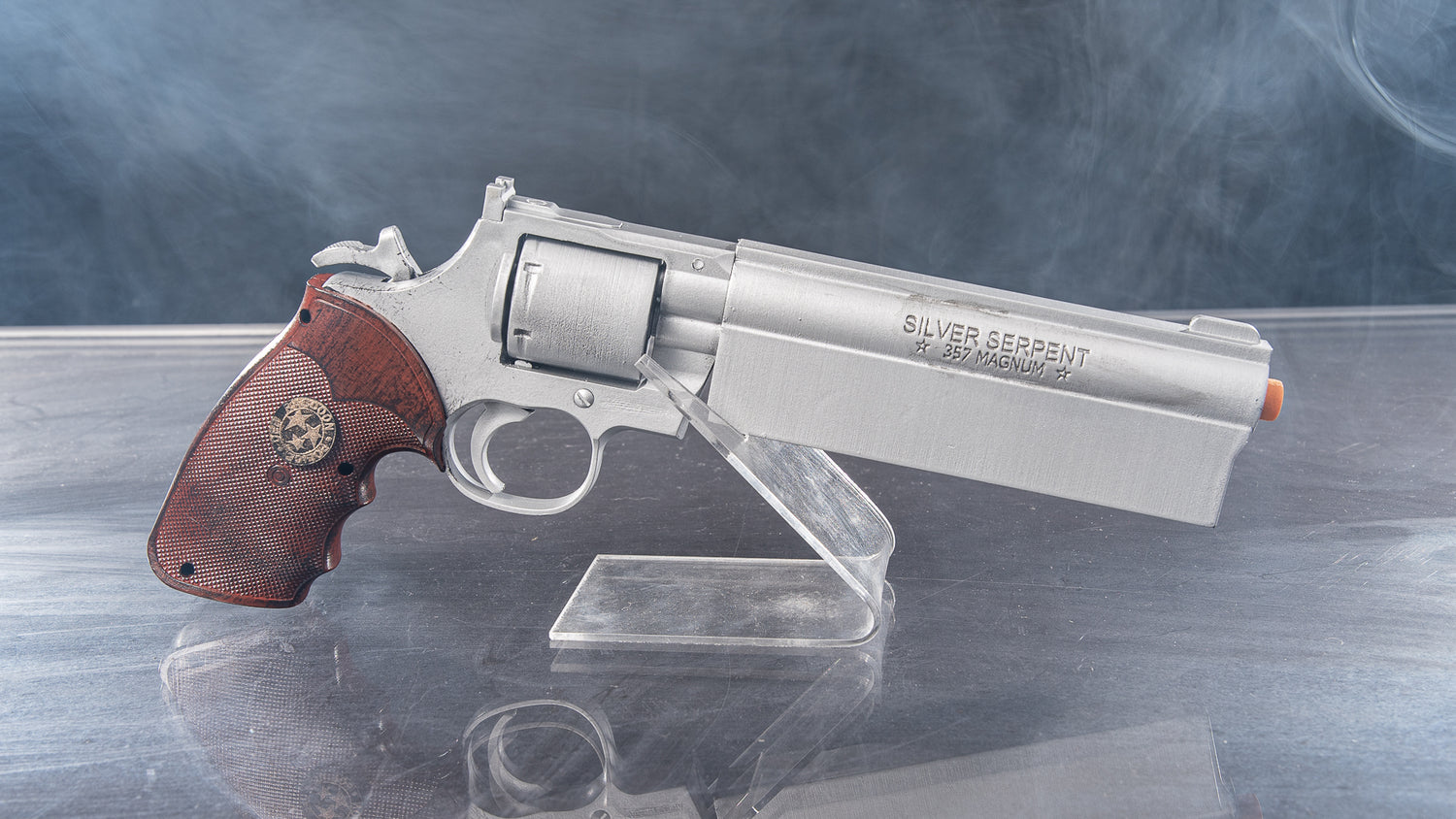 Silver Serpent Revolver Prop – Wulfgar Props