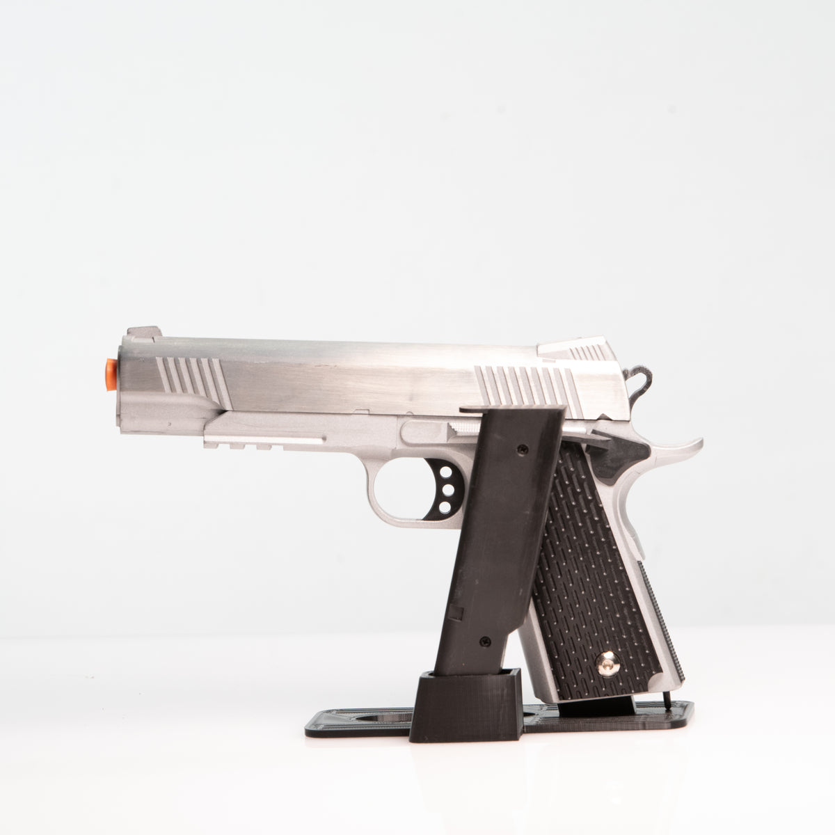 3D Printed Pistol Prop Stand Display – Wulfgar Props