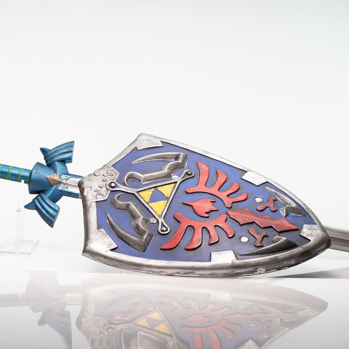 Master Sword and Hylian Shield Cosplay Display Props – Wulfgar Props