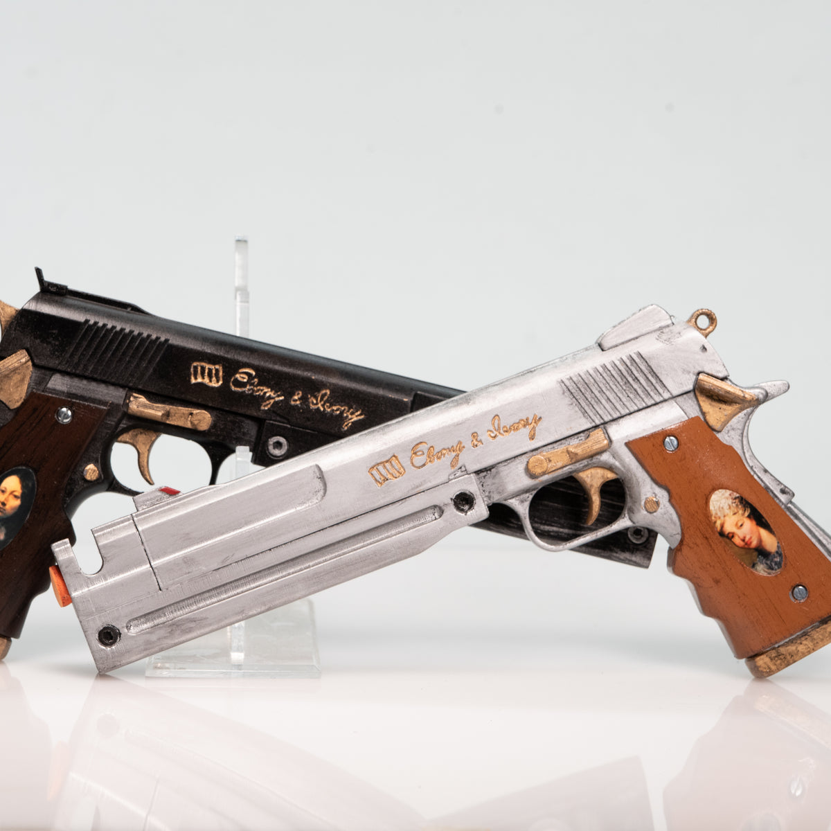 Ebony & Ivory Replica Pistol Set – Wulfgar Props
